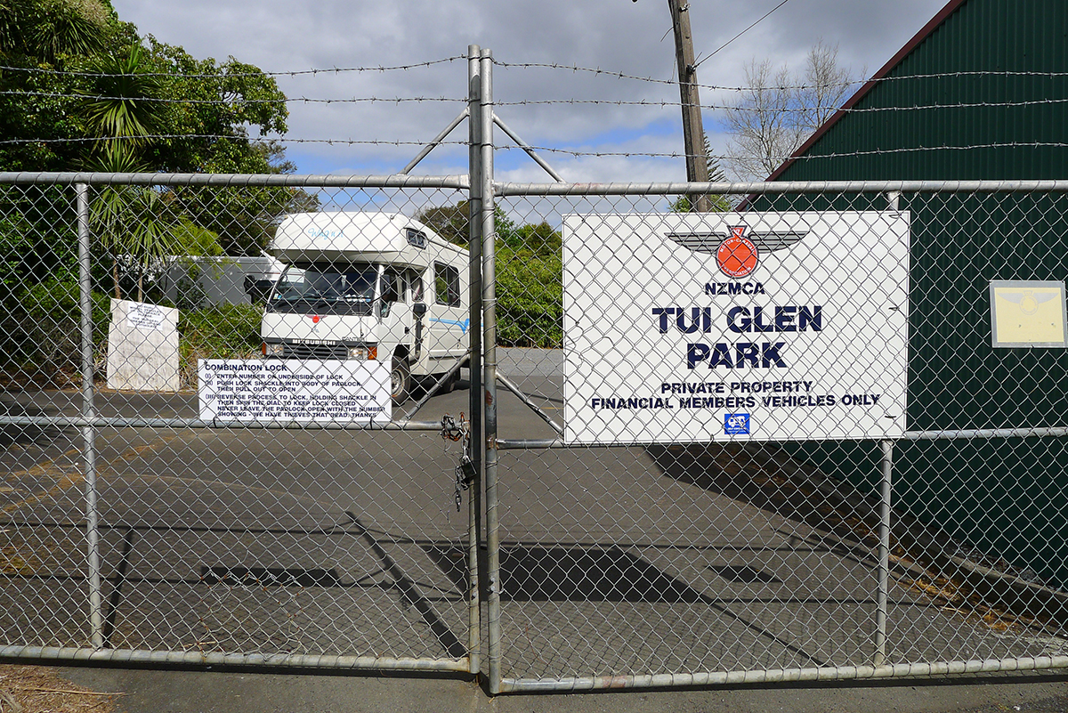 Tui Glen, Auckland, NZMCA park – Sailing Wondertime